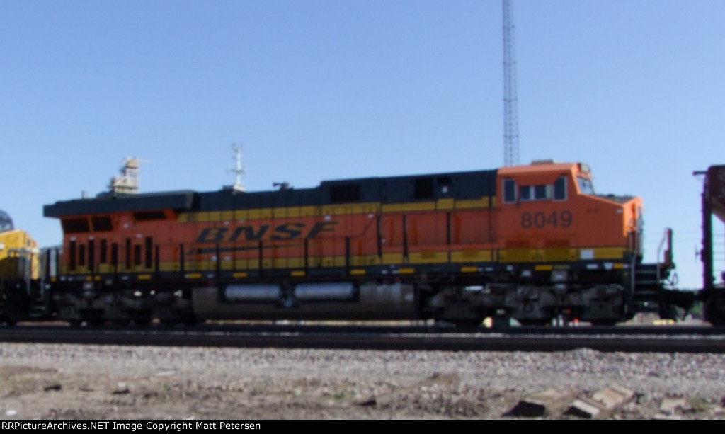 BNSF 8049